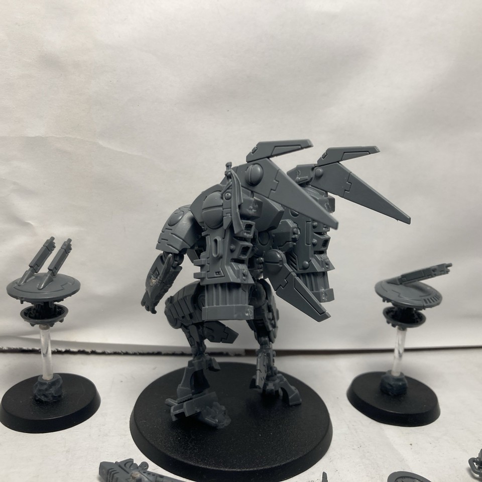 Warhammer 40k Tau T'au Empire - Coldstar Commander Battlesuit ...