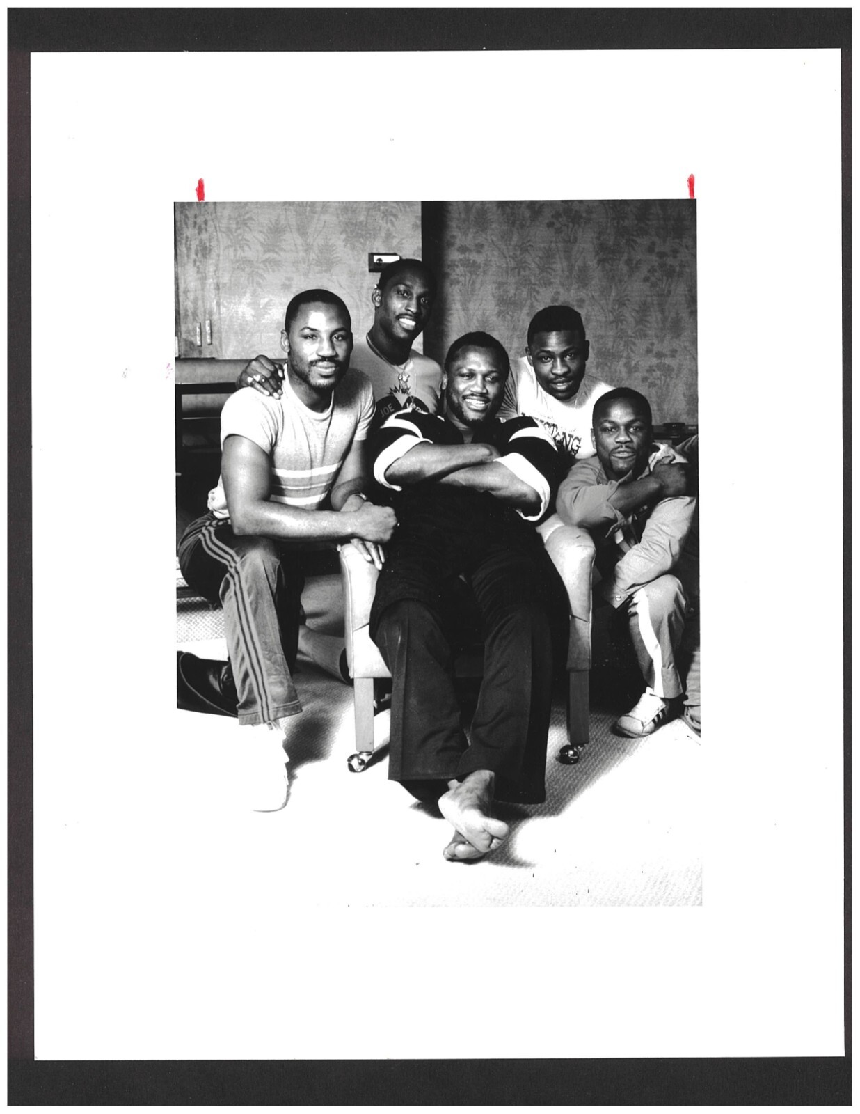 Smokin' Joe Frazier with family Vintage Type 1 HBO candid photo Boxing ...
