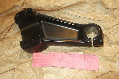 YAMAHA XZ550 XZ550RK 1983 GENUINE R/HAND HANDLEBAR HOLDER - # 11U-26122 ...
