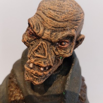 SCREAMIN, CRYPT KEEPER vinyl model, made, needs a re-paint. tales from ...