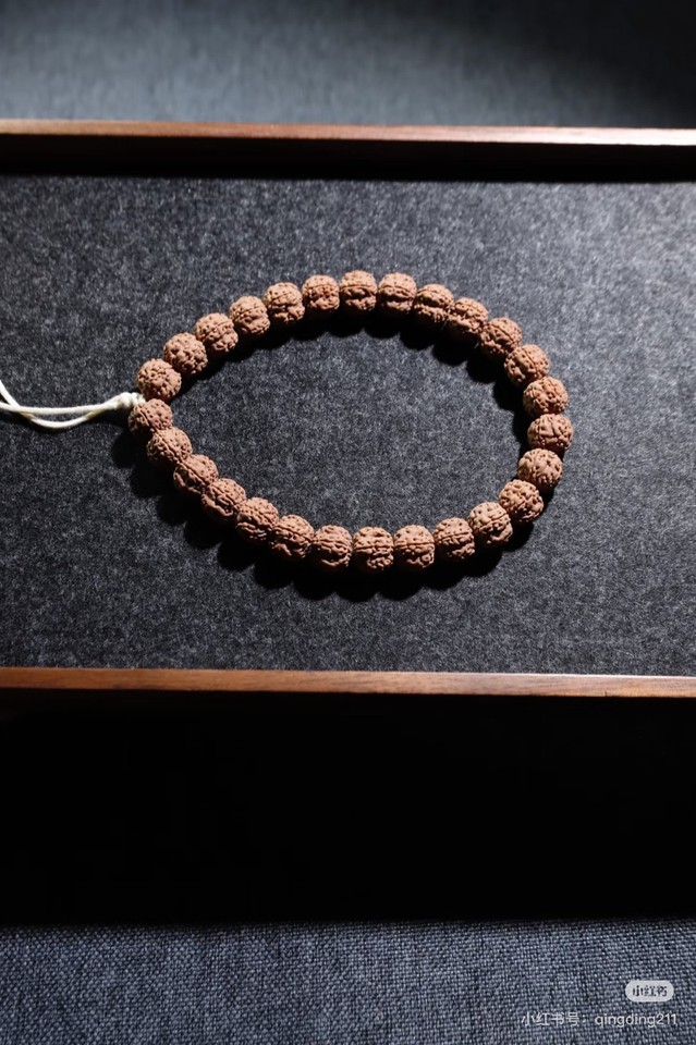 Selling traditional Chinese cultural items, handicrafts selected from ...