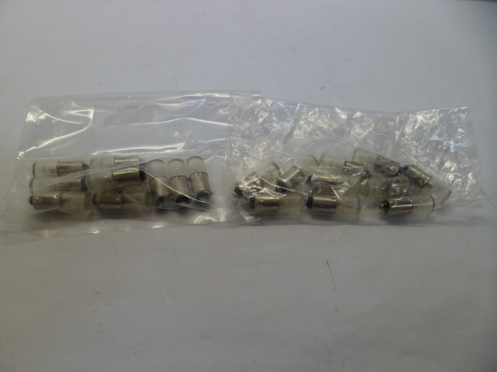 B1A MINIATURE NEON BULB/LAMP CLEAR LOT OF 20 BULBS N.O.S. Free Shipping ...