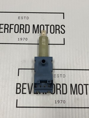 Genuine Brake Pedal Cruise Control Switch To Suit Holden Commodore VZ ...