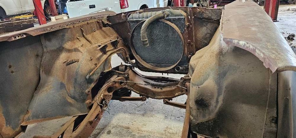 1957 PONTIAC REAR AXLE ASSEMBLY 3.23 OPEN CODE-9 1107173 | eBay