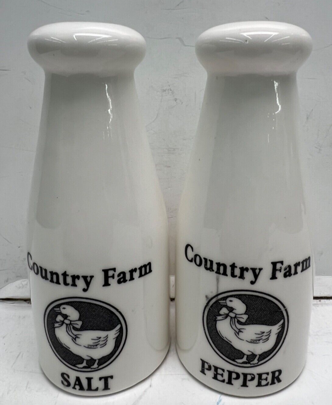 country farm milk bottles with ducks salt and pepper shakers | eBay