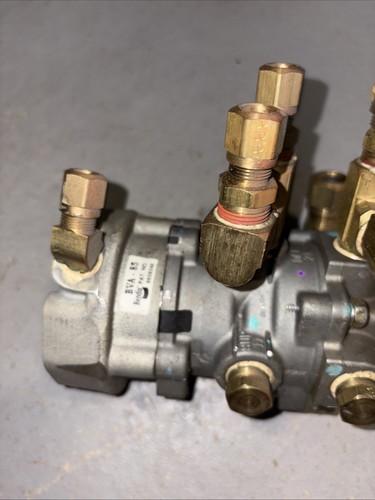 Bendix E-6 Series NPT Foot Brake Valve P/N 286171N | eBay