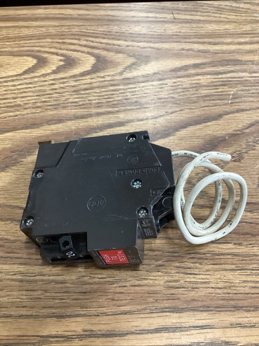 GE THQB1120GF 1 pole 20 amp bolt on THQB Ground Fault 120v Breaker ...