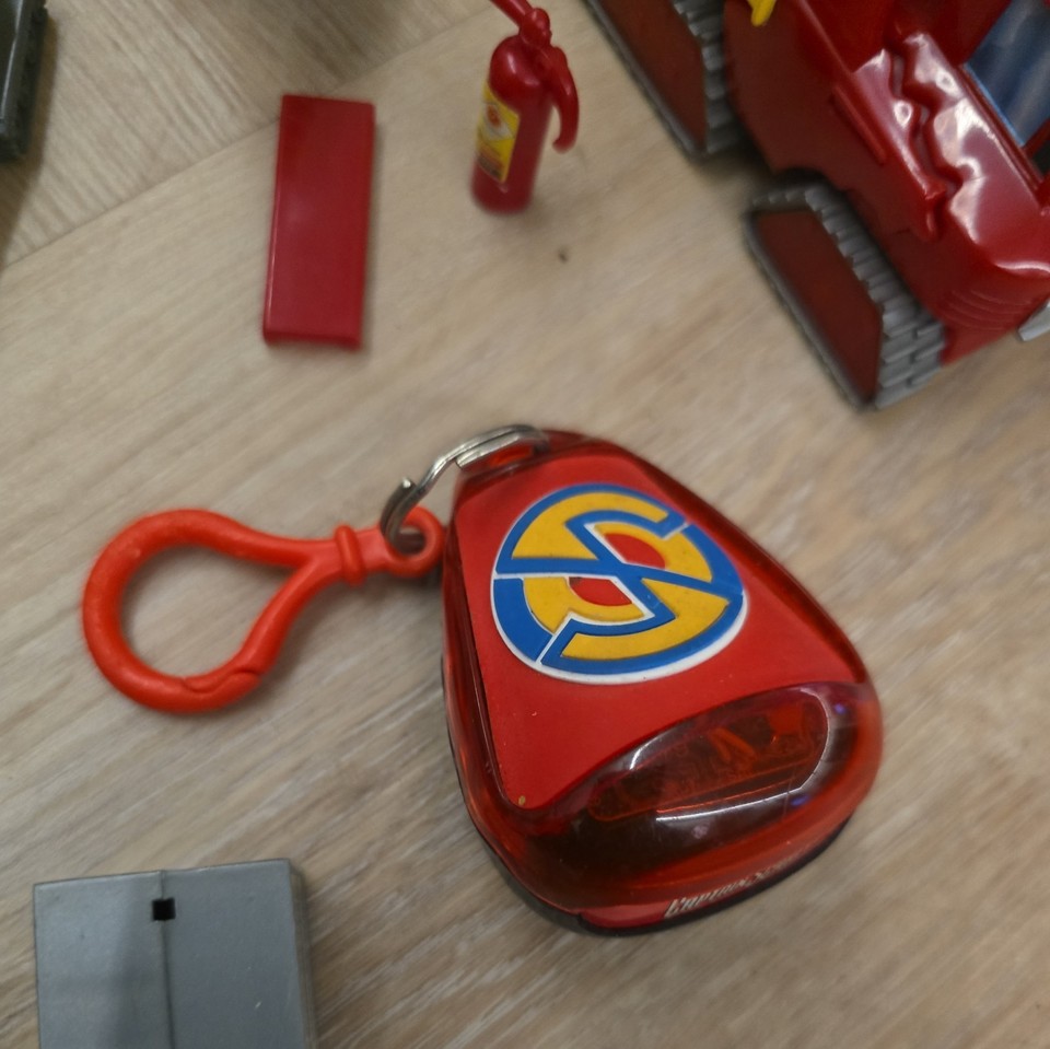 SPV Captain Scarlet Plastic Toy/model various Thunderbirds plastic ...