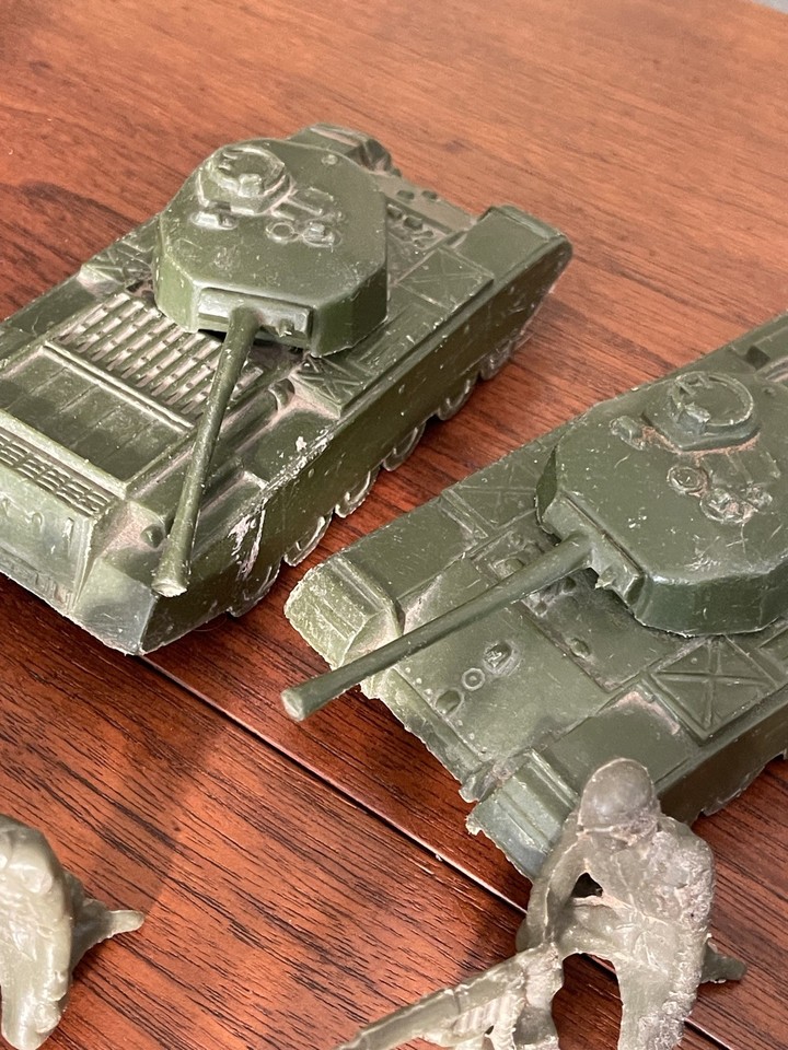 Vintage Lot WW2 Plastic Army Men Soldiers, Tanks, Jeeps, 5 inch Louis ...