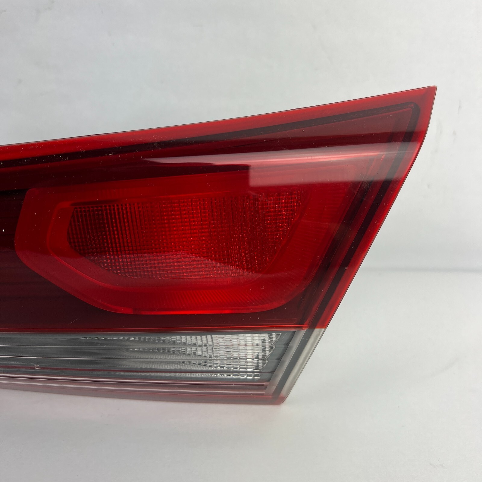 OEM 2017 2018 Hyundai Elantra Rear Right Halogen Tail Light Lamp 92404 ...