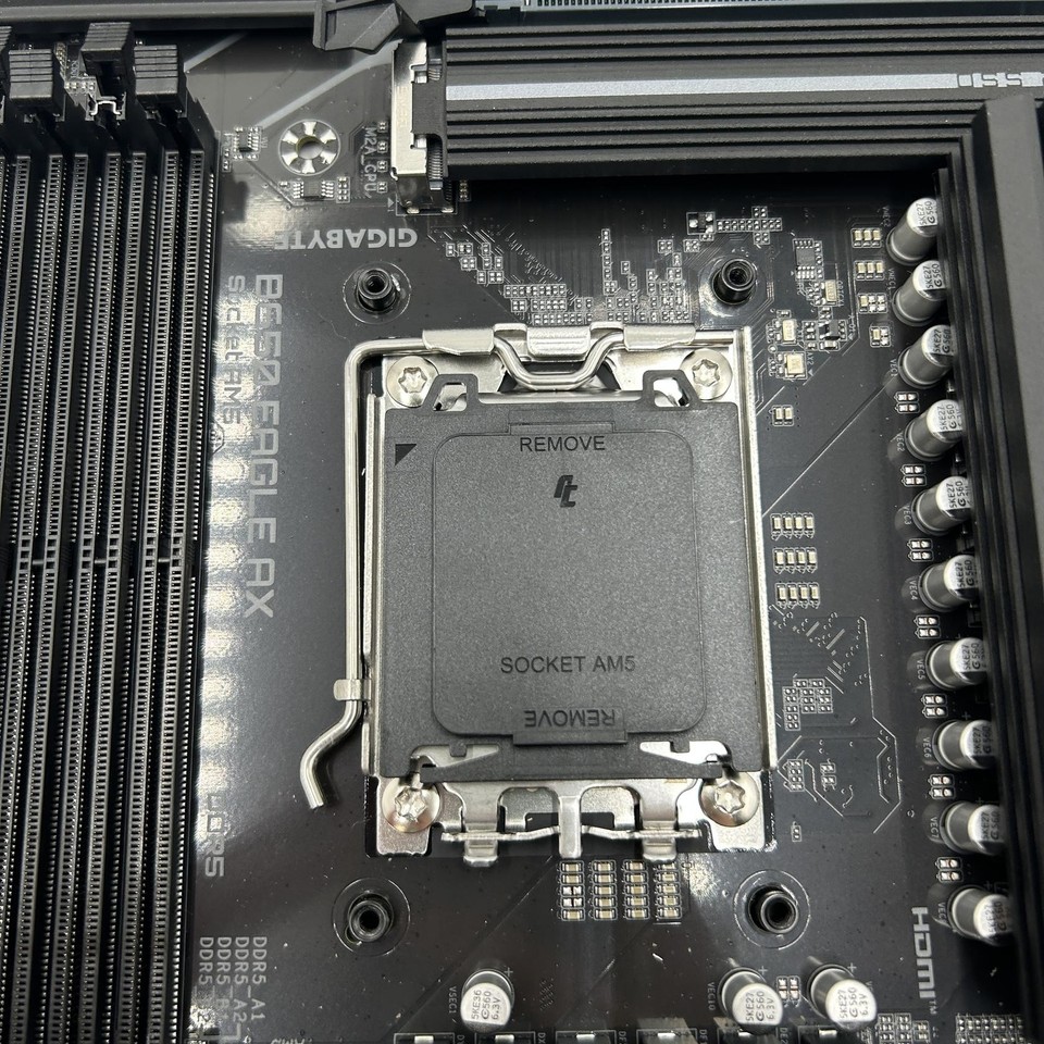 Gigabyte B650 EAGLE AX AMD AM5 Socket Motherboard ATX, FOR PARTS OR ...