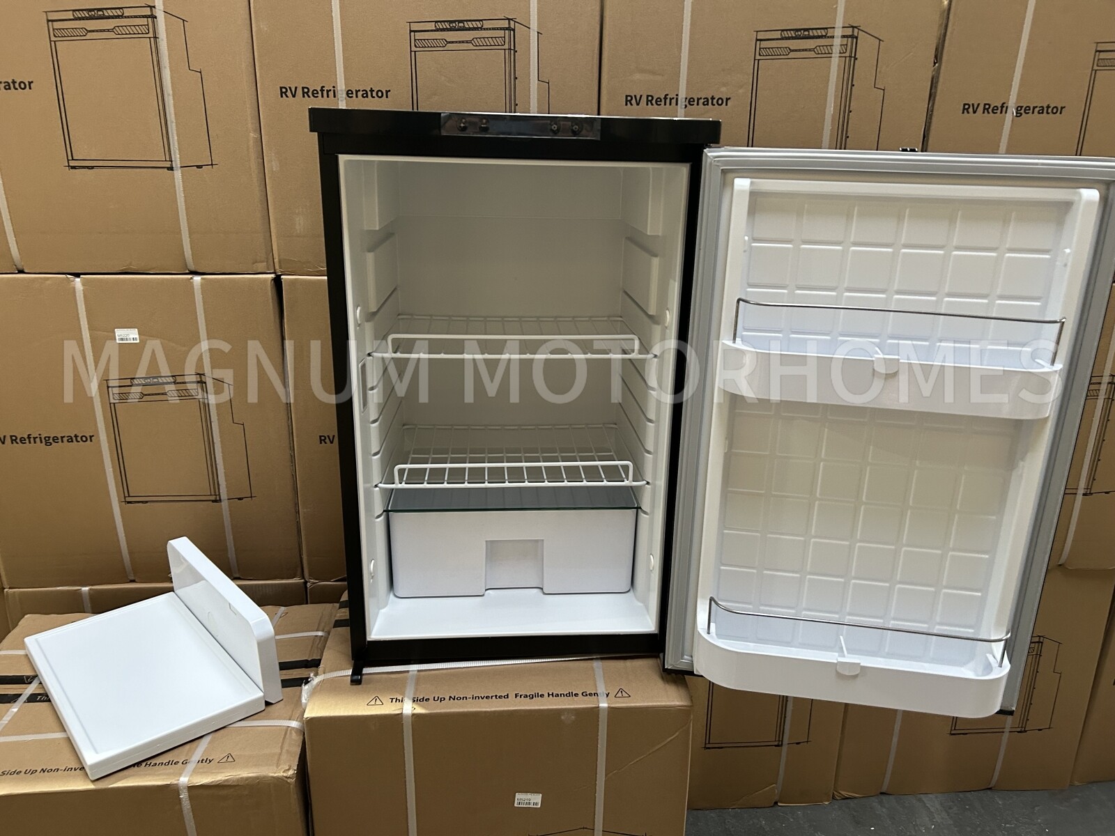 Alpicool CR85X Black 12v Compressor Fridge Campervan Motorhome Boat ...