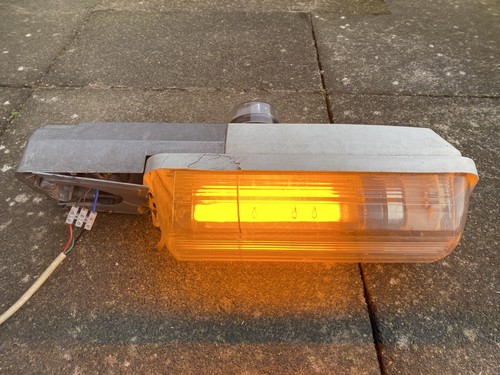 PHILIPS POST TOP 35W SOX STREET LIGHT LANTERN USED LAMP CELL MAGNETIC ...