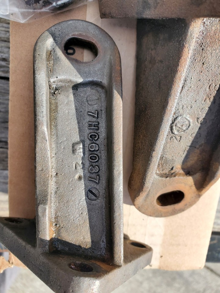 1947 - 1951 Ford Flathead 6 Cylinder Engine Mount Support Brackets F1 ...