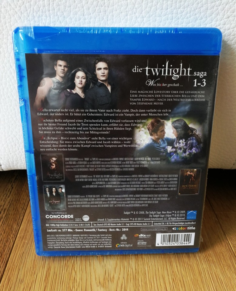 The Twilight-Saga 1-3: Twilight, Eclipse + New Moon - 3-Disc-Blu-ray ...