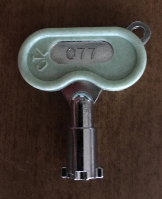 OEM PACHISLO SLOT MACHINE DOOR KEY # 077 for Salaryman Kintaro ...