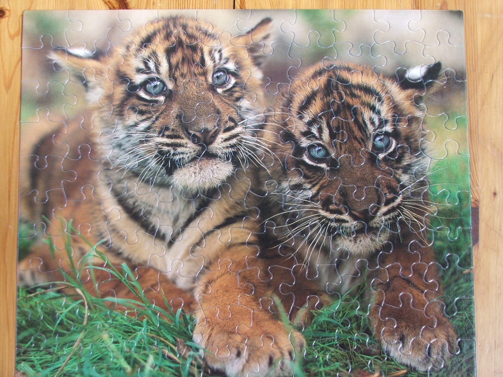 TWO TIGER CUBS, Hasbro MB Junior Puzzle, 100 Pieces, COMPLETE (P38) | eBay