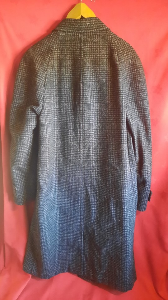 Vintage..BURTONS CROMBIE.. Mens Wool Coat..Black Check/Dogs Tooth..46 ...