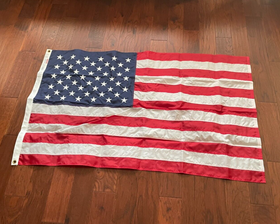 American Flag Lot Indoor/Parade/Ceremonial W/Fringe & Outdoor ...
