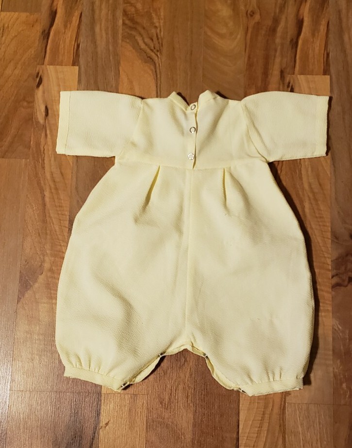 AMISH OR MENNONITE INFENT GIRL'S YELLOW ROMPER HANDMADE 18'' BUST 19 ...