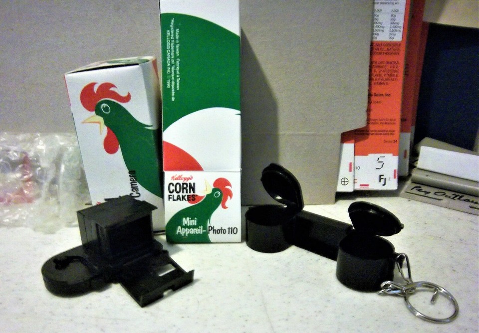 Vintage 1990 Kellogg's Corn Flakes Mini 110 Camera Key Chain cereal ...