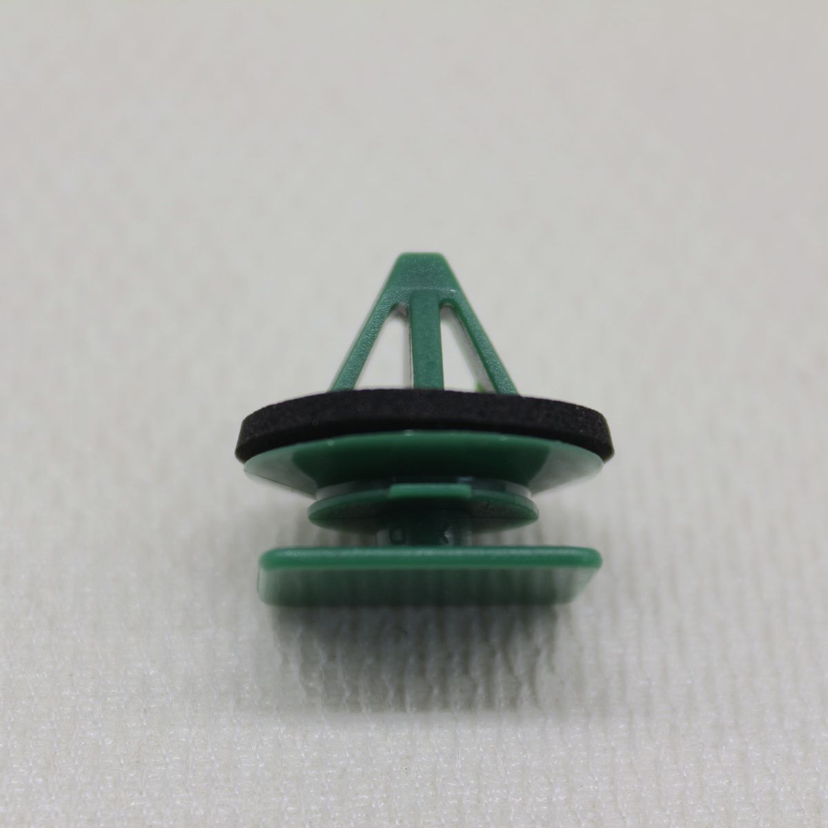 10X Rocker Panel Moulding Trim Retaining Clip with Sealer For Mazda ...