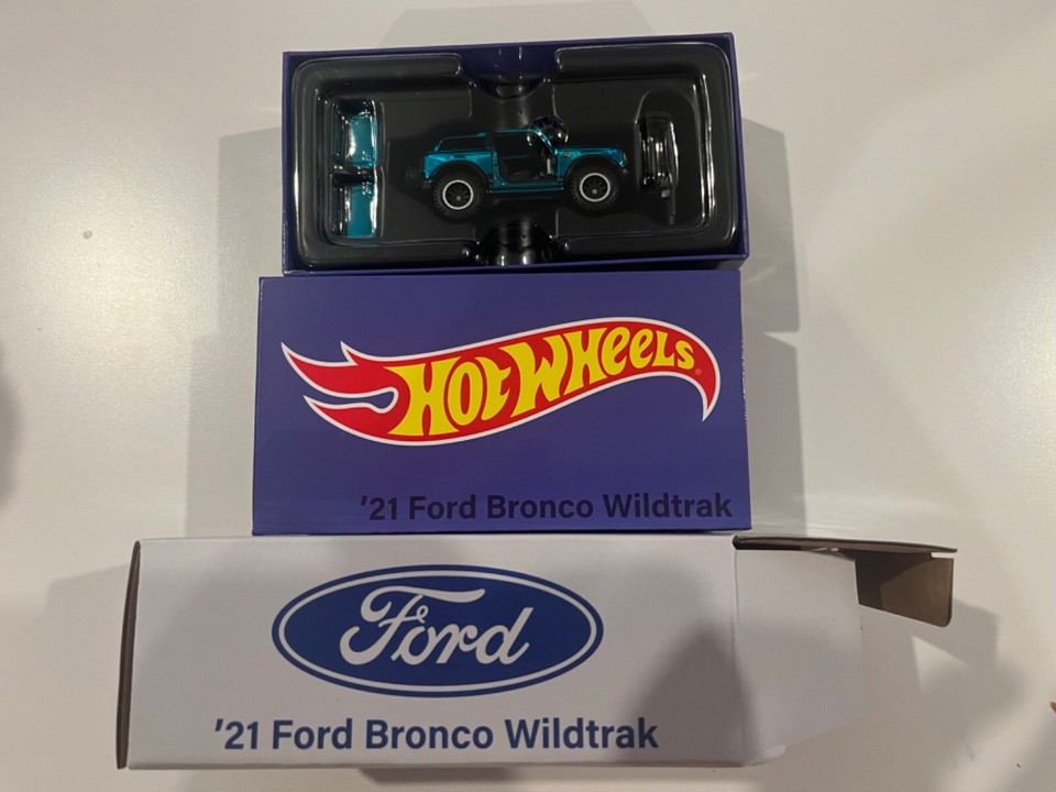 Hot Wheels 2022 HW RLC Exclusive Spectraflame Blue ’21 Ford Bronco ...