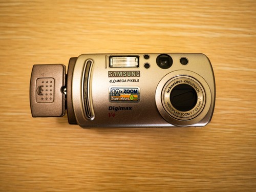 Samsung Digimax V4 4.0 MP Digital Camera - Gray - tested - great ...