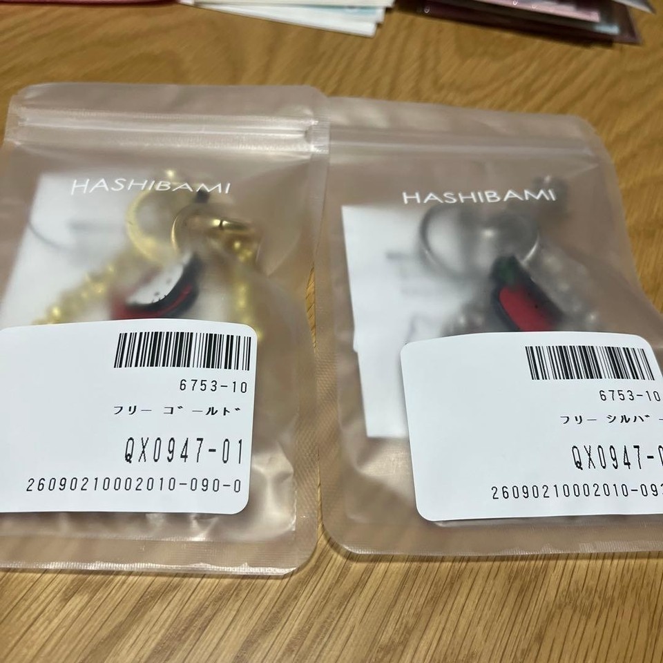 Hello Kitty x SPICK&SPAN x HASHIBAMI Ribbon Bead Hand Strap Keychain ...