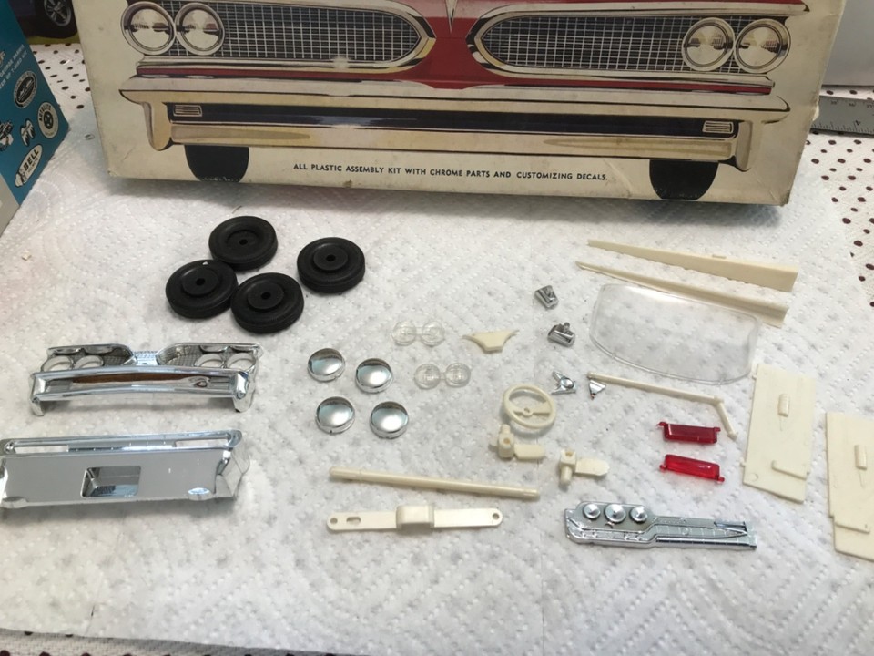 AURORA 1/25 ? VINTAGE FIREBALL BUILDER/PARTS KIT BAD BOX CIRCA 1961 | eBay