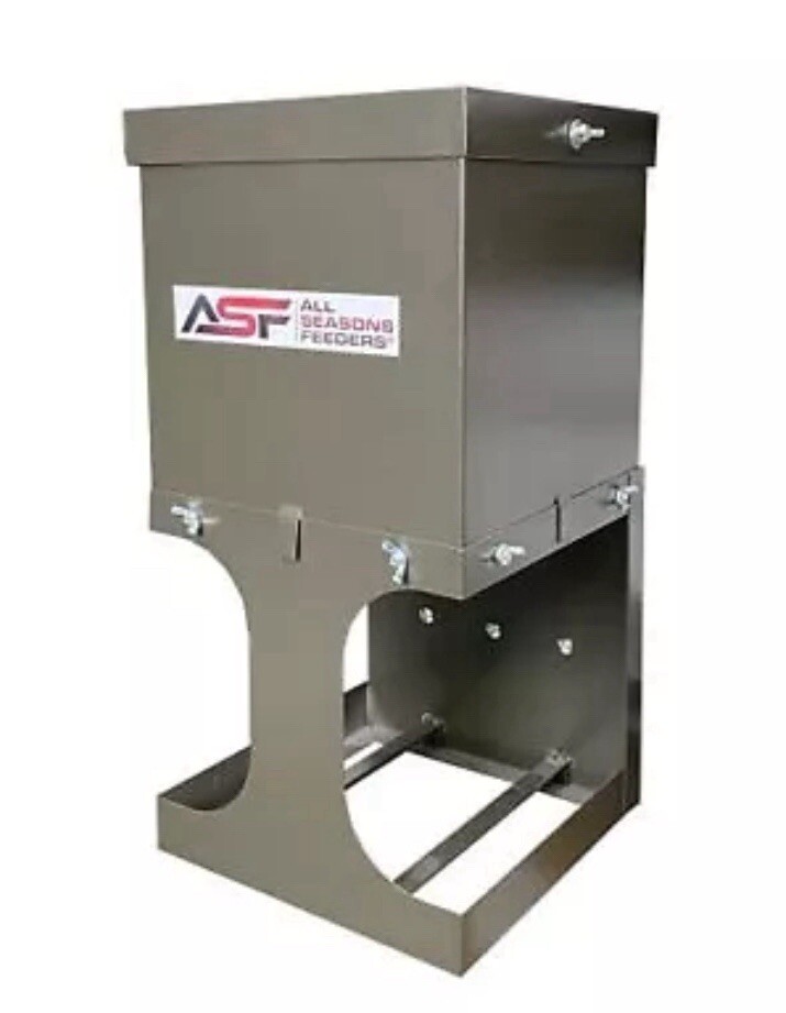 ASF EZ Block Deer Wildlife and Farm Animal Feeder - Holds Salt Minerals ...