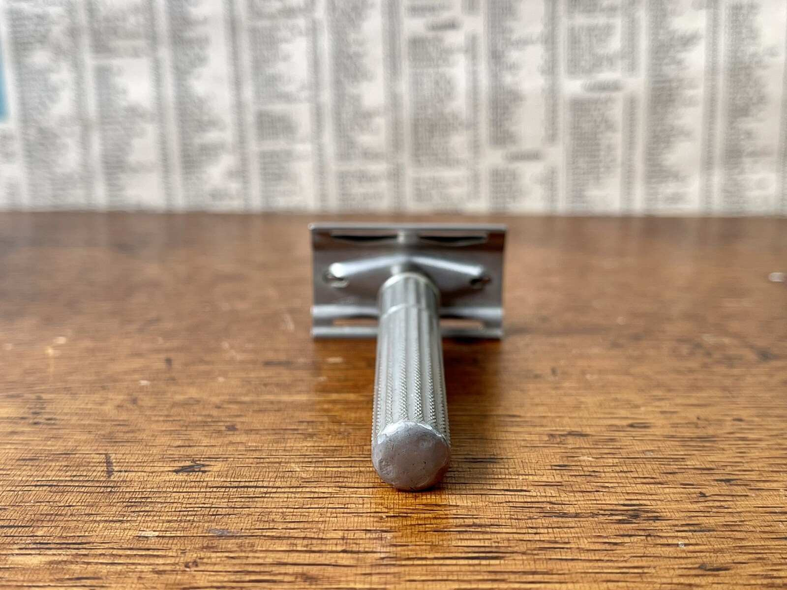 Vintage 1939-1947 GILLETTE three piece double edge safety razor Nickel ...