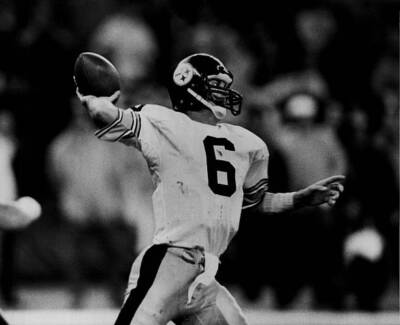 Bubby Brister Pittsburgh Steelers 1986 in Pittsburgh, Pennsylvania- Old ...