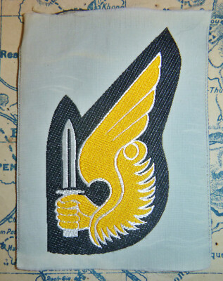 JUMP STATUS - Paratrooper - Bevo Weave - Patch - AIRBORNE - Vietnam War ...