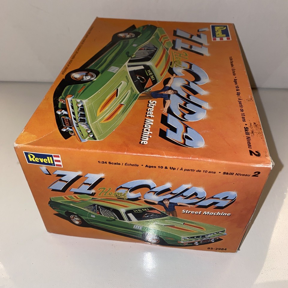 Revell 71 Hemi Cuda Street Machine Car Model Kit | eBay