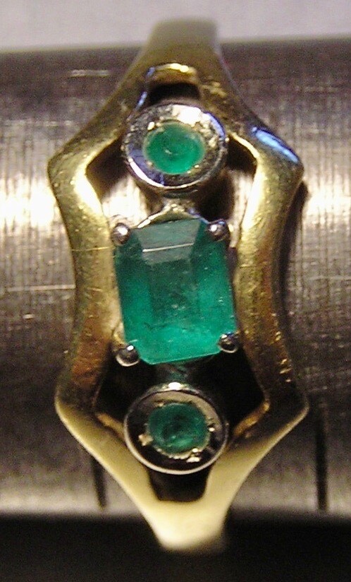 ring 18k gold emerald - Gem
