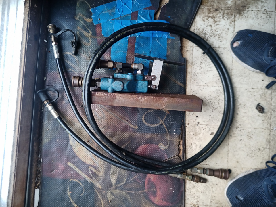 PONSNESS WARREN LEESON mec SPOLAR reloader hydraulic pump trap skeet ...