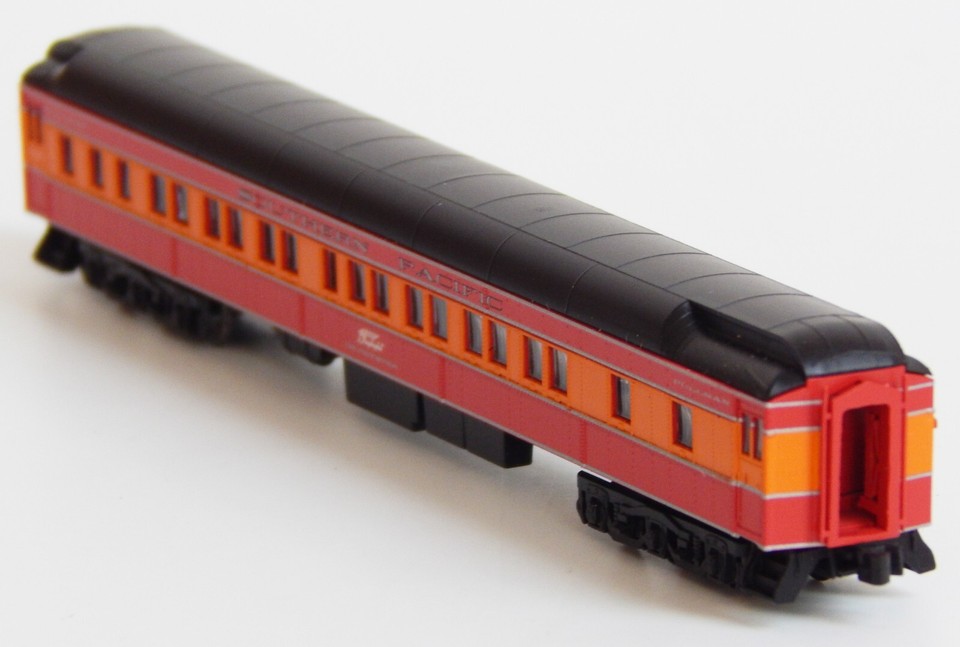 AZL Z-Scale; #770047-1 SP SOUTHERN PACIFIC "Daylight" HW 8 car set ...
