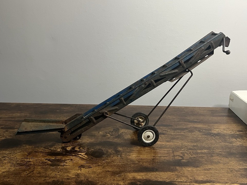 Vintage ERTL ? 1/16 Blue Metal Hay Elevator Farming Toy | eBay