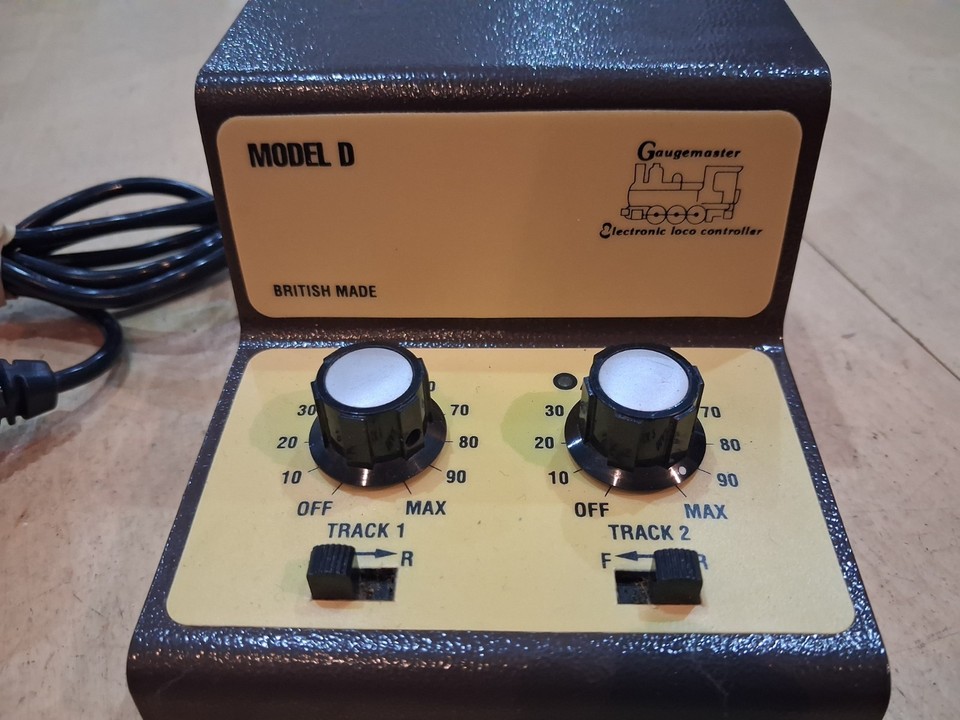 GAUGEMASTER MODEL D Twin Track Controller For OO HO N Gauge RAILWAY EX+ ...