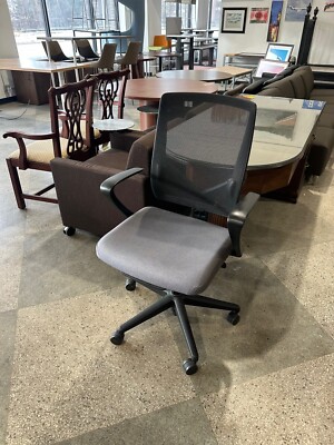 Allsteel Relate Executive Office Chair W Gray Fabric Seat And Mesh Back ...