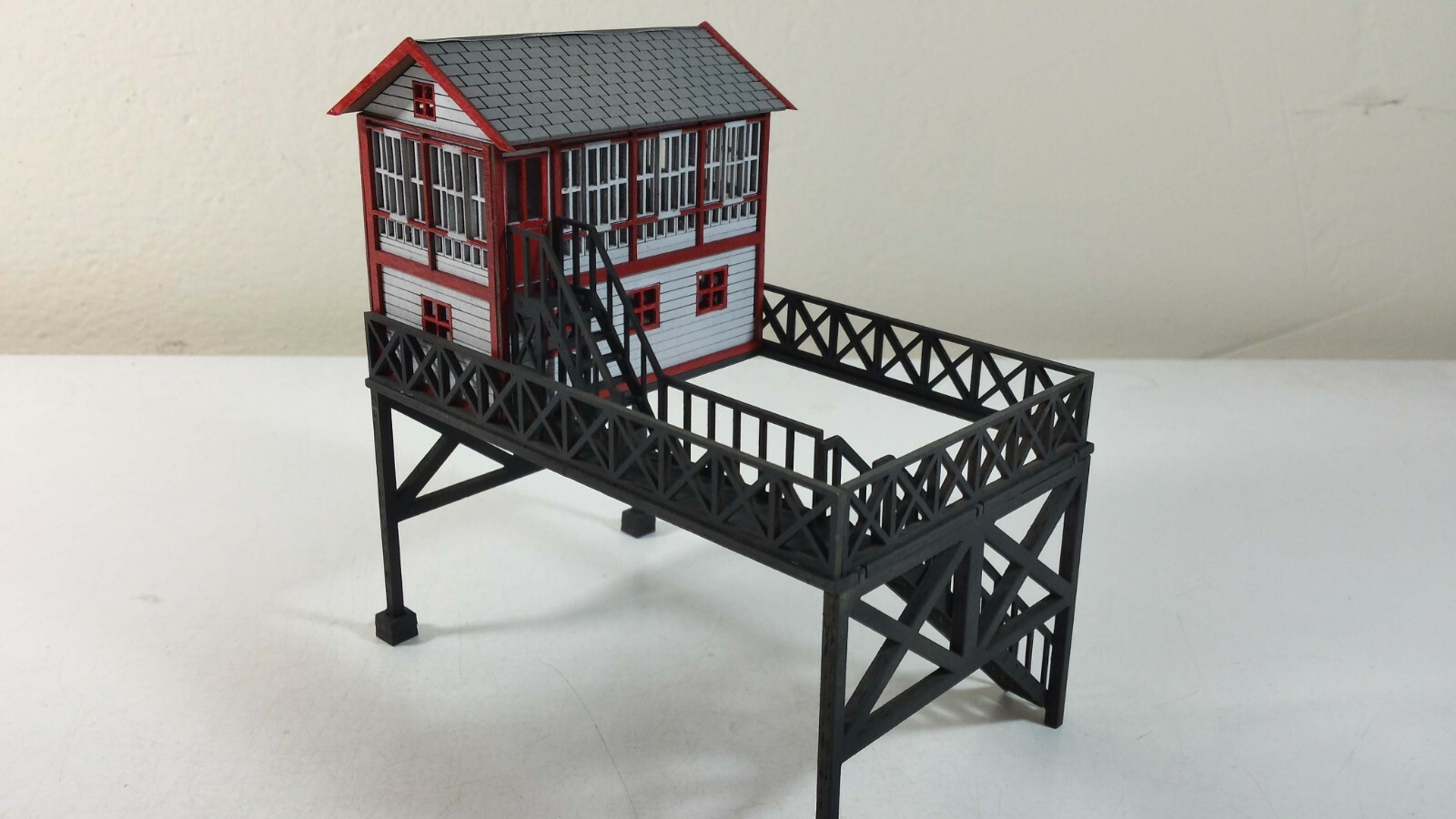 OO Gauge Over Track Signal Box Model Kit - Covers Pre-grouping to BR ...
