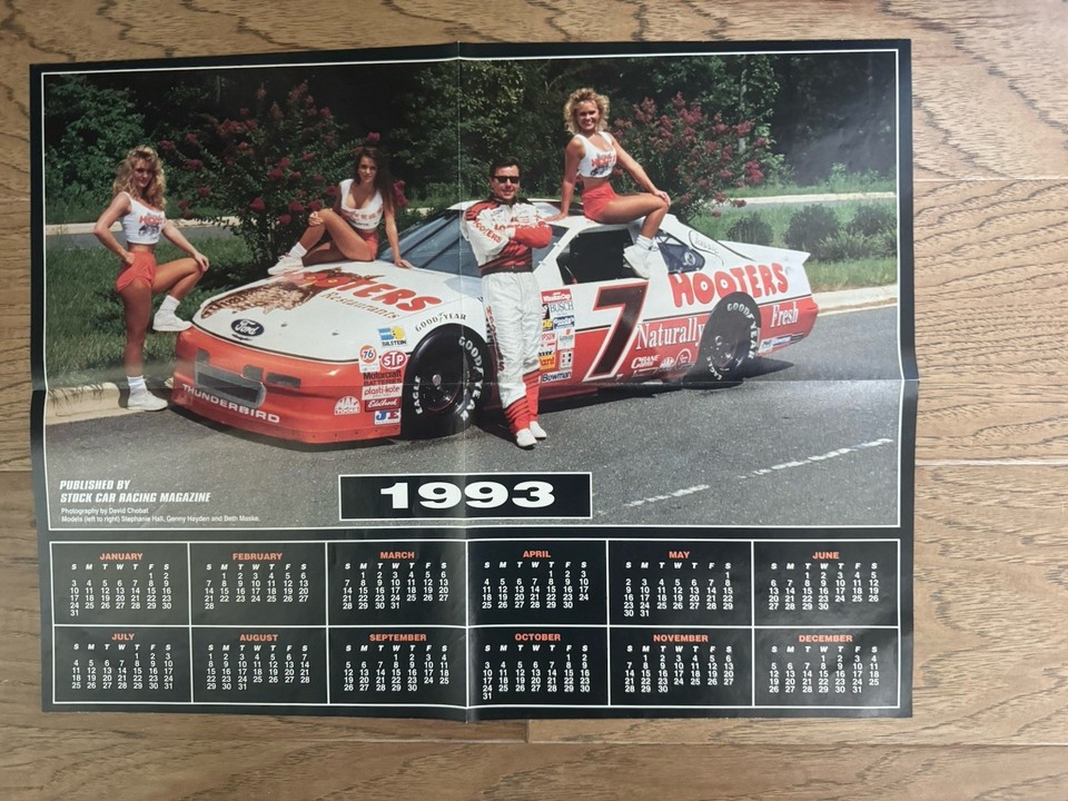 December 1992 Stock Car Racing Magazine ~ Richard Petty ~ Hooters Girls ...