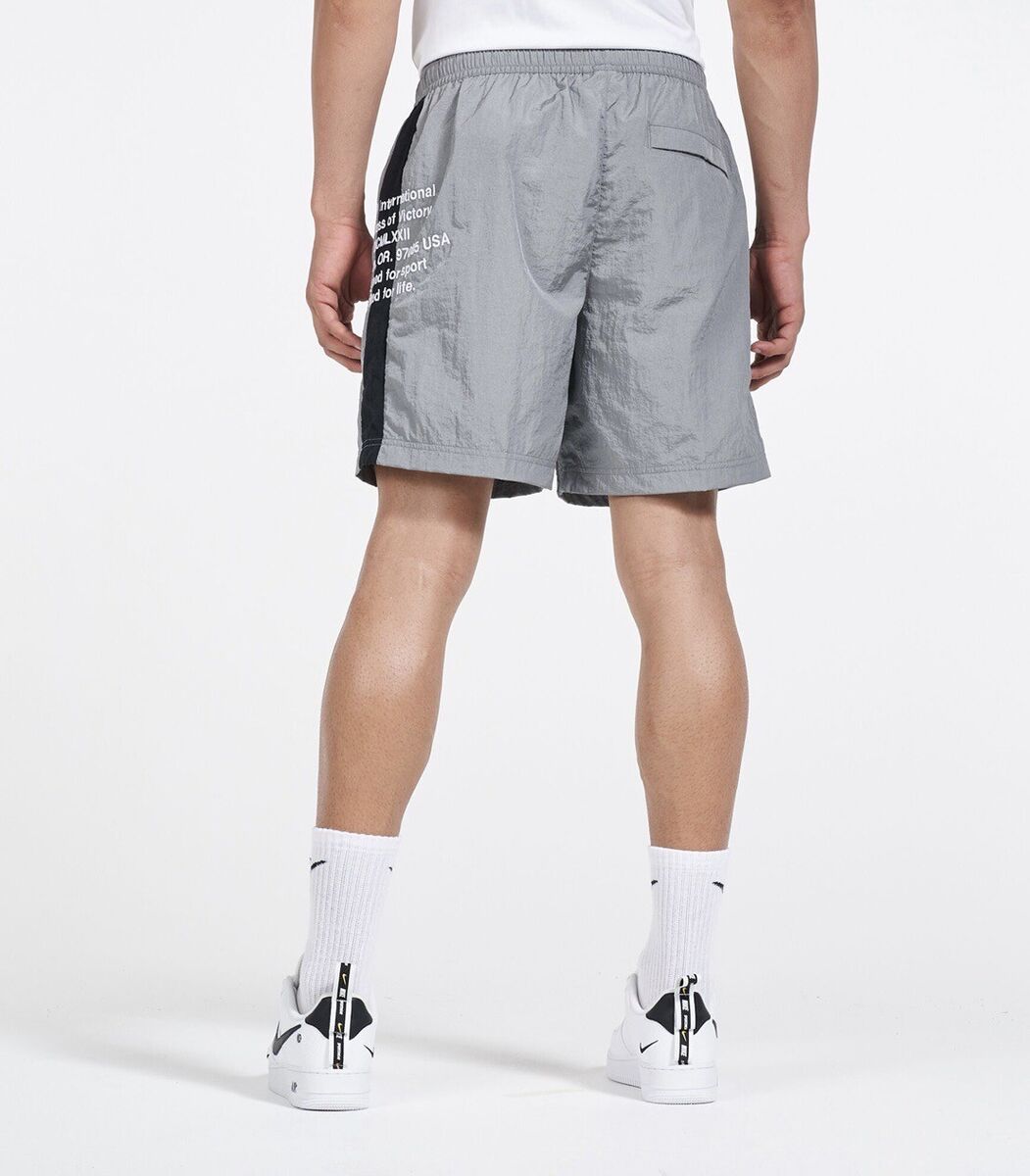 Nike Mens Medium M NSW Woven 100% Nylon SWOOSH Beaverton Nike Mens Medium M NSW Woven 100% Nylon SWOOSH Beaverton