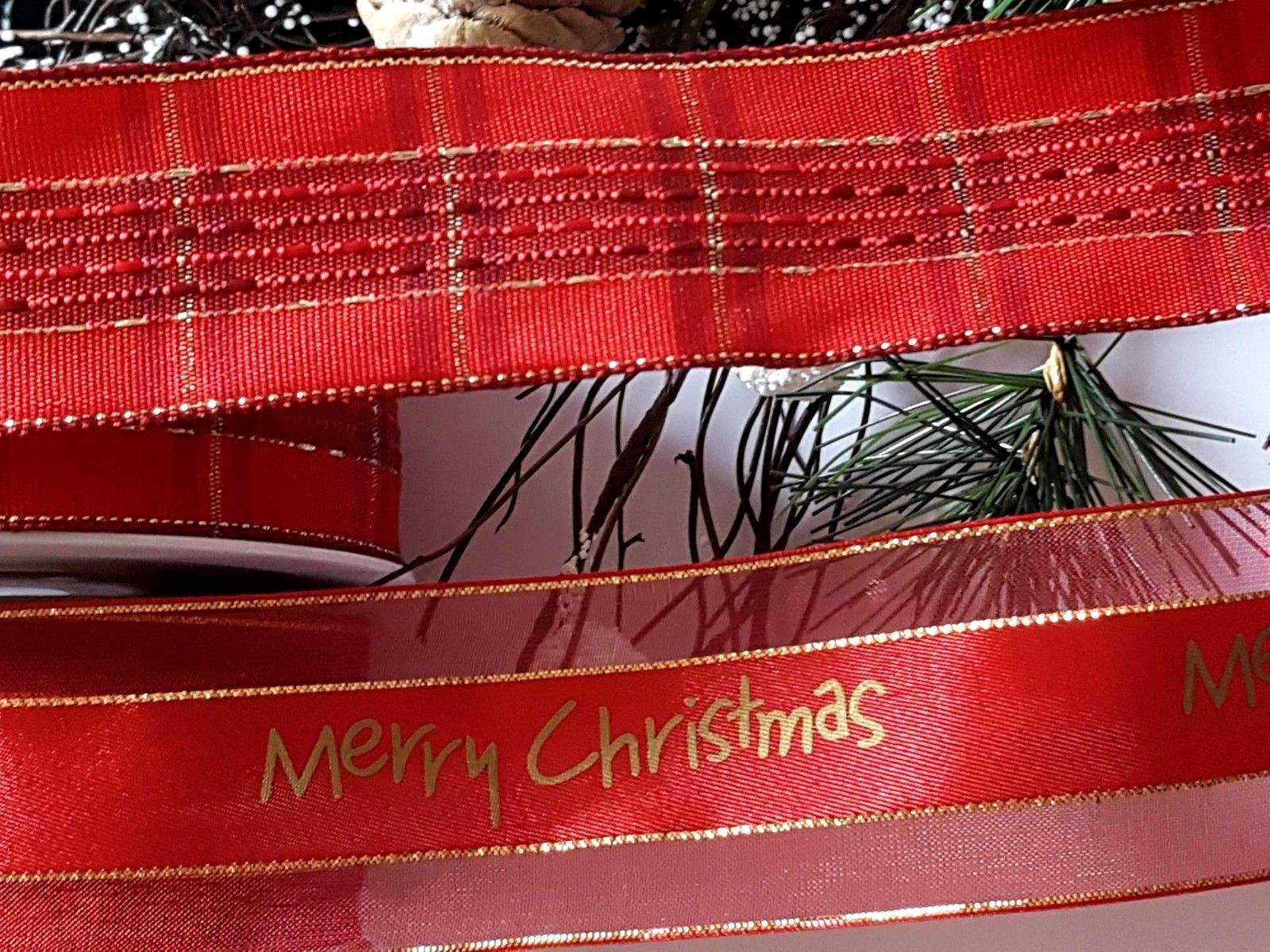 TARTAN MERRY CHRISTMAS RIBBON RED and GOLD WIRED 38/40mm BOWS CAKE ...