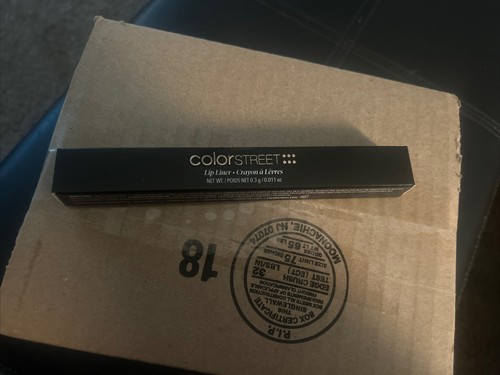Color Street Lip Liner Dynamite BNIB | eBay