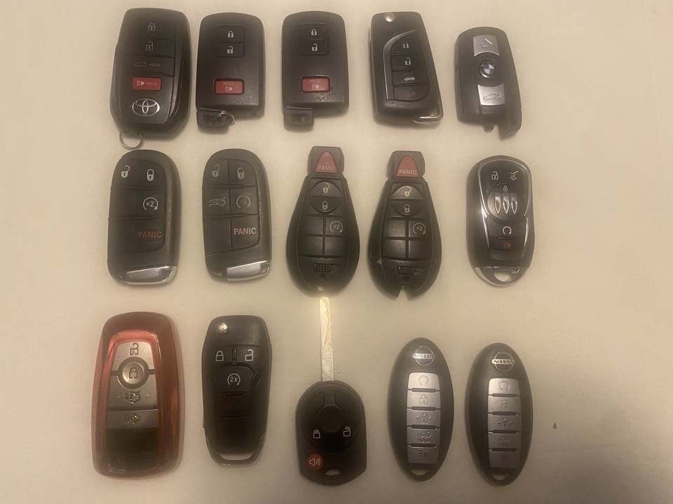 LOT OF 15 Used OEM Car Key Fobs Keys-Remote Keyless Entry Key Lot | eBay