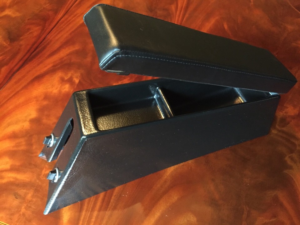 TR6 CENTER CONSOLE. Padded Arm Rest PowerJacks & Storage! Triumph TR250 ...