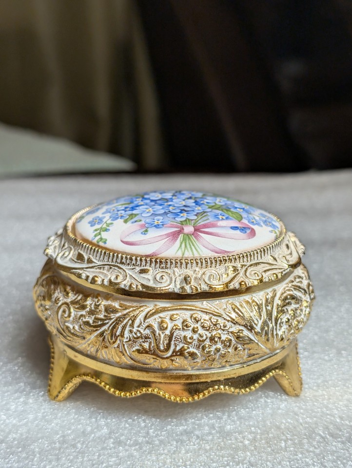 Vtg Japan Forget Me Not Music Box Goldtone With Ceramic Top Plays ...