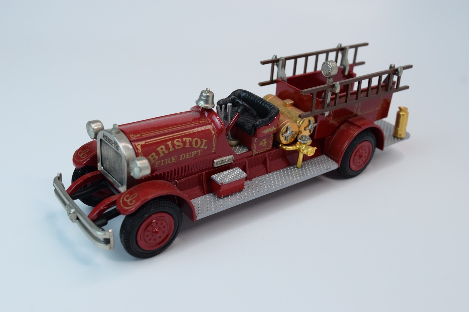 Ashton Models 1/43 Scale AH22 - 1927 Ahrens Fox C14 Chemical Pumper ...